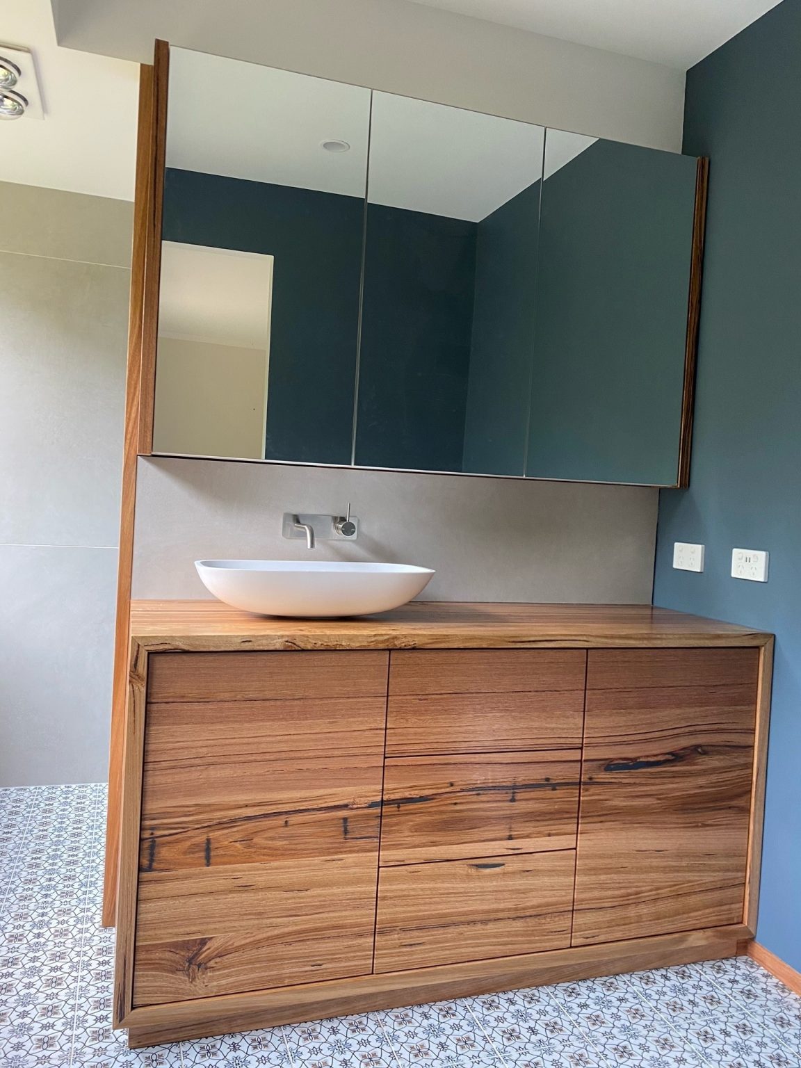 Messmate 1500 Vanity - Custom Made Solid Timber Furniture – Lifestyle